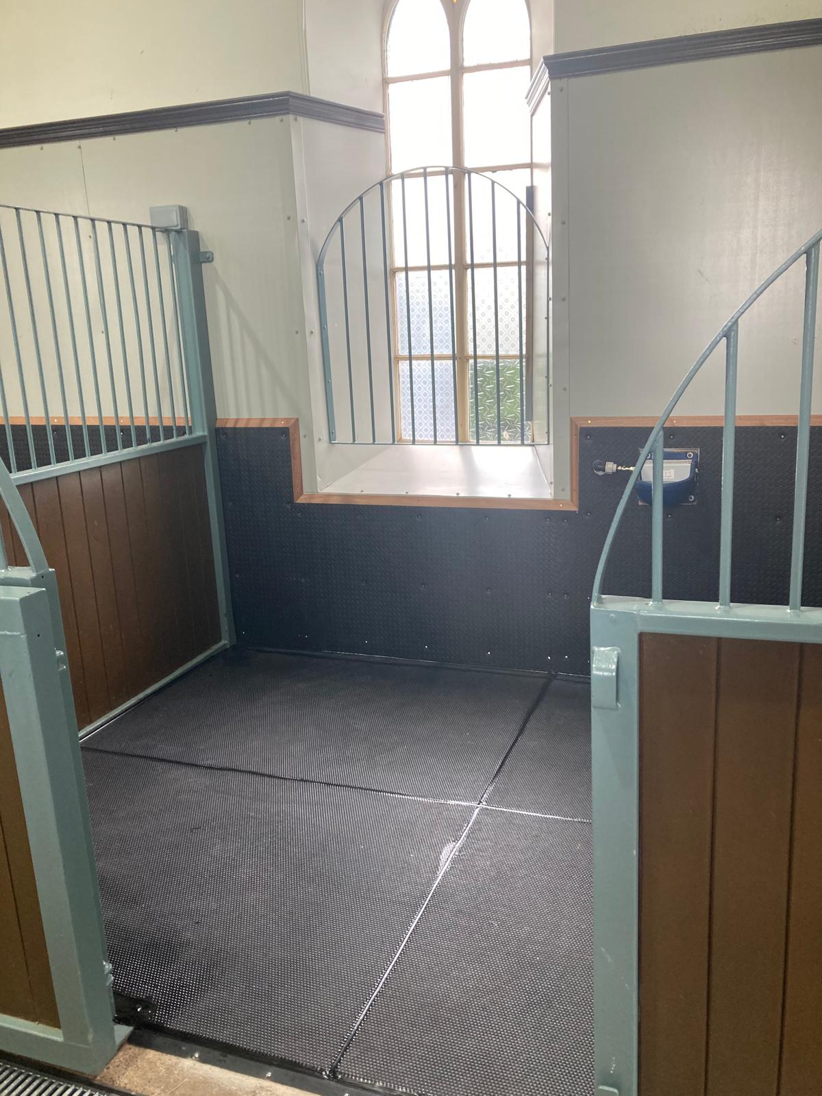 Bonded & Sealed Rubber Stable Mats - Quattro Products Limited